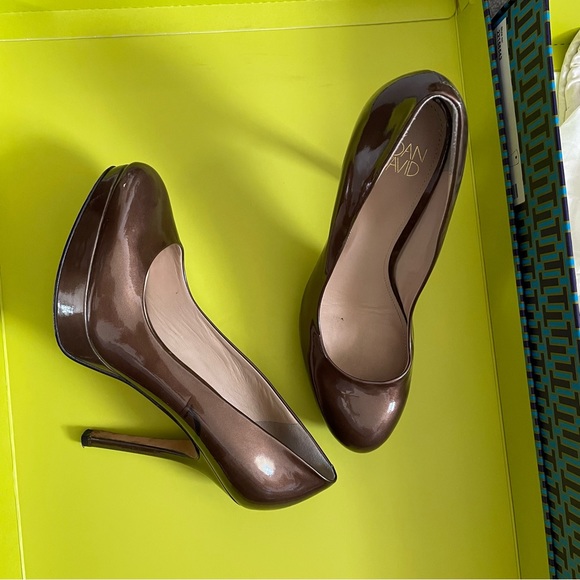 Shoes | Joan David Flipp Platform Heel | Poshmark